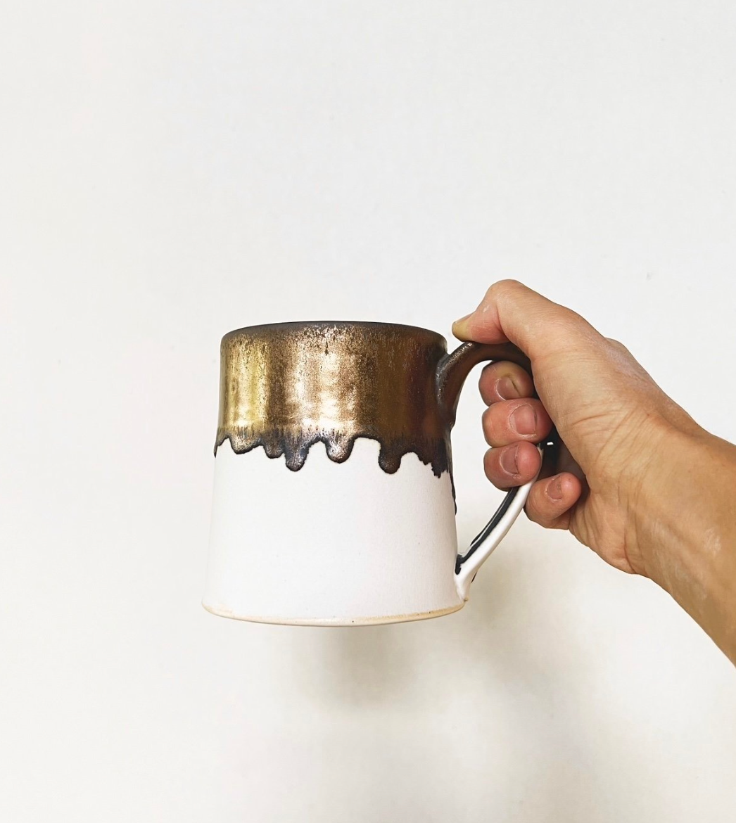 Gold + White Mug / Jessica Wertz Ceramics – Mountain Hollow